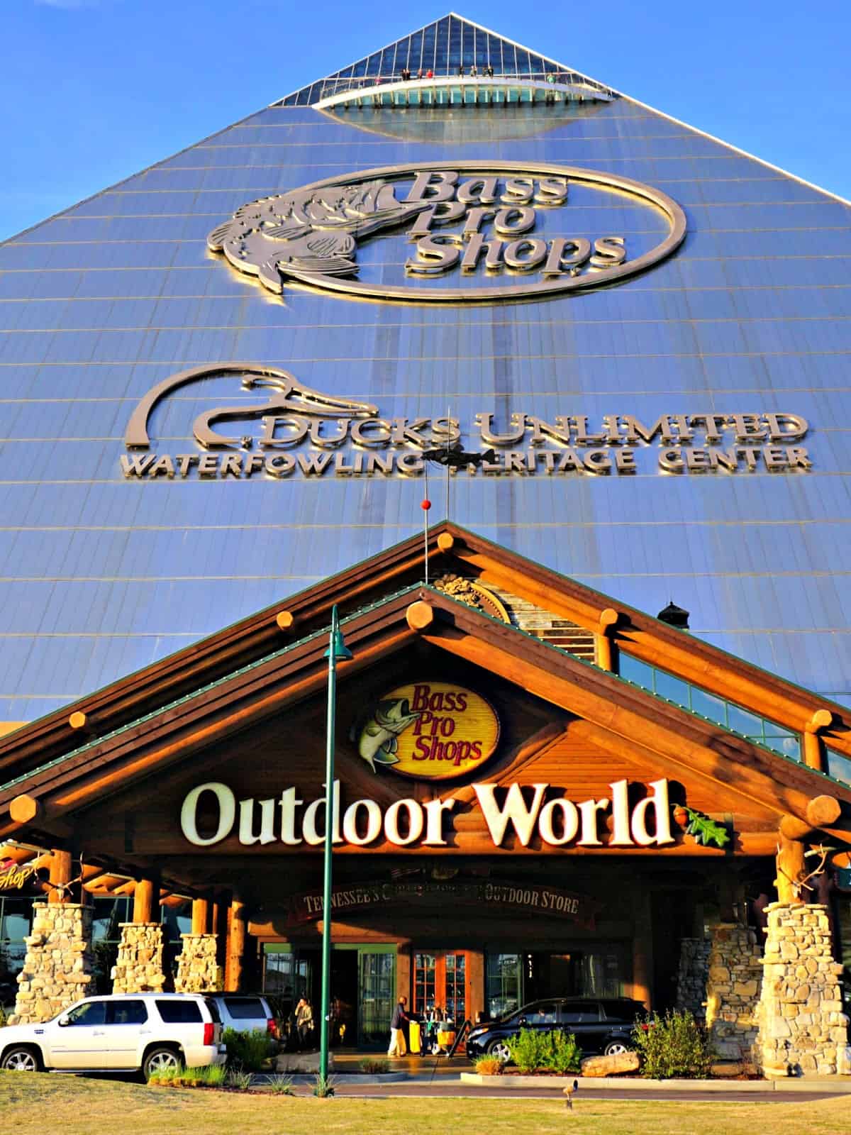 Bass Pro Shops in Memphis, Tennessee | TSA and Tacos